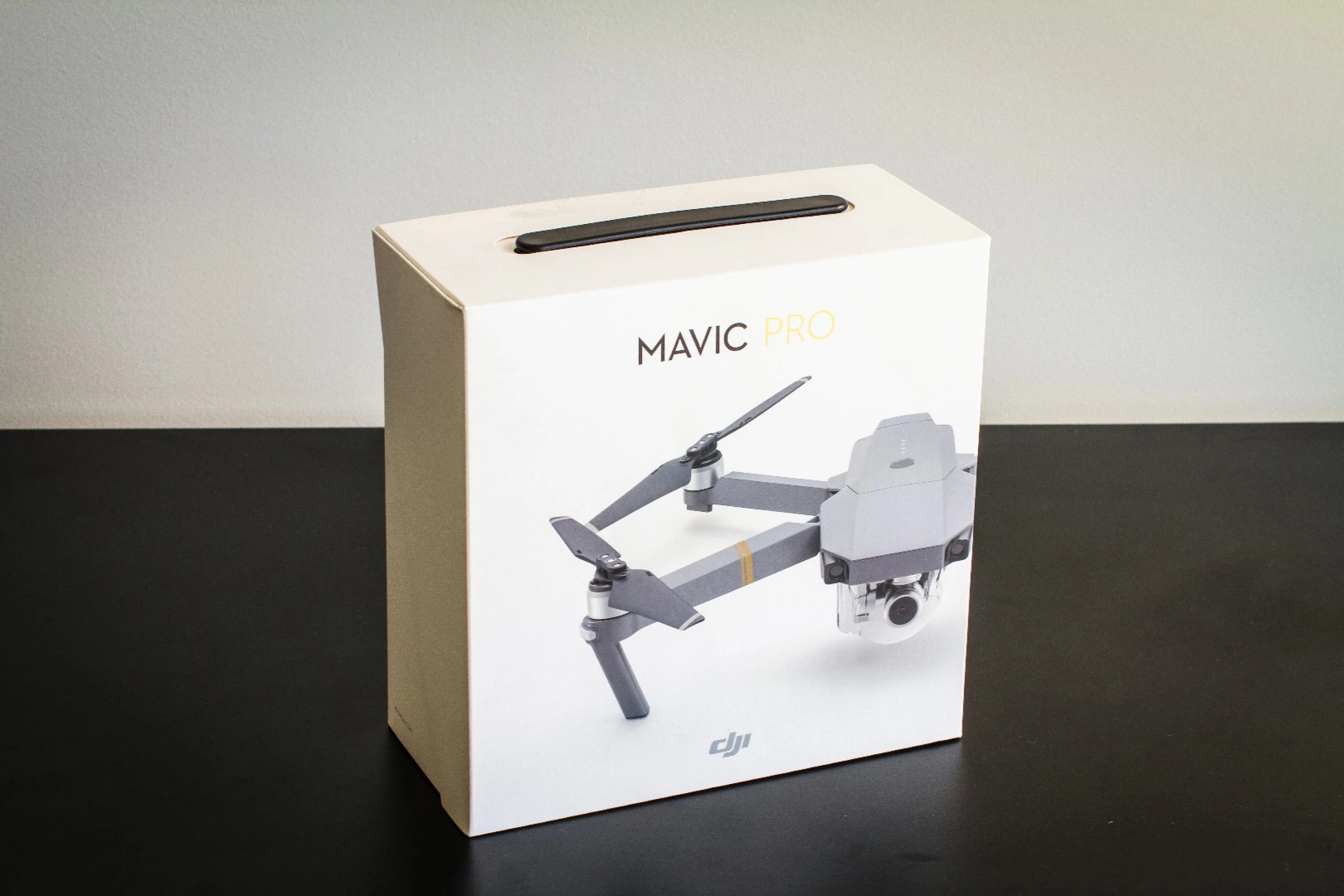 Review: DJI Mavic, the pro-grade camera drone that fits in your pocket