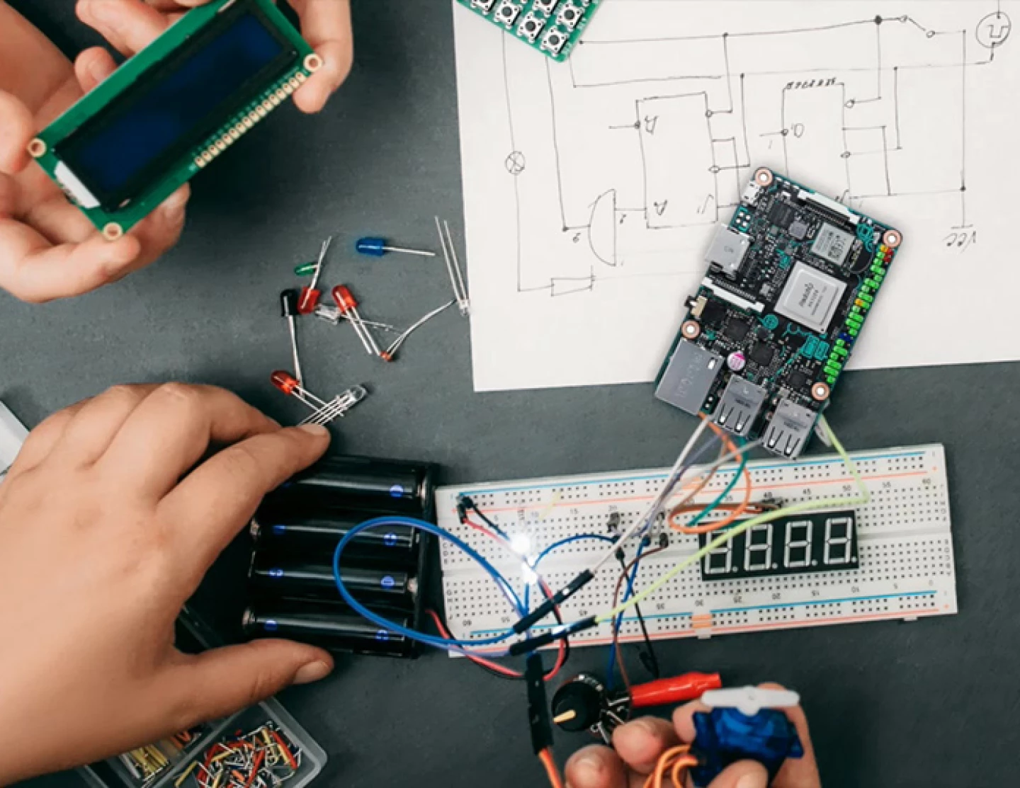Asus muscles in on DIY computing space with the Tinker Board