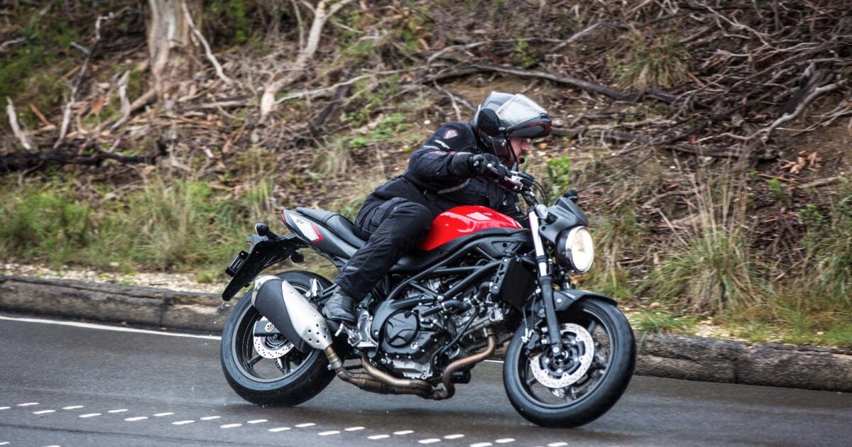 Review: Suzuki's SV650 squeezes big fun into a small, compact, naked ...