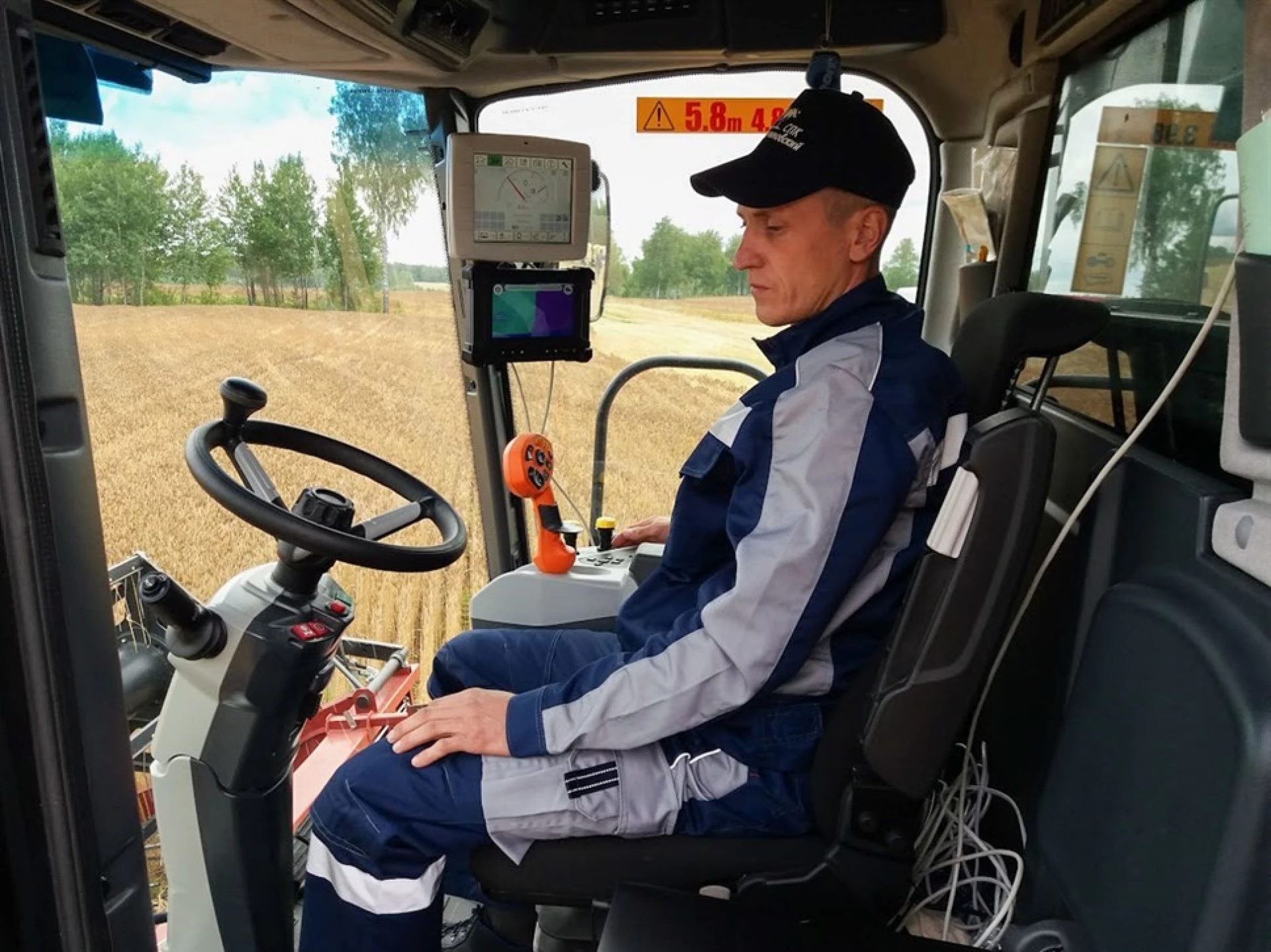 Rusagro employs autonomous combine fleet for bumper Russian harvest