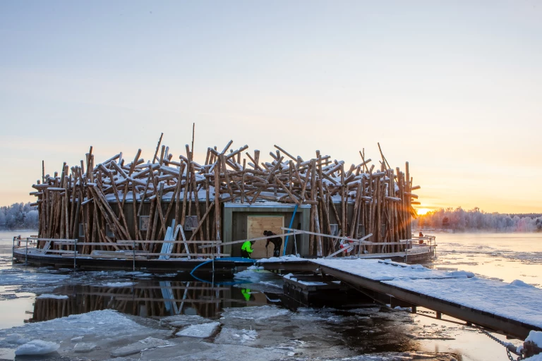 Swedish floating hotel lets hardy visitors take a chilly dip