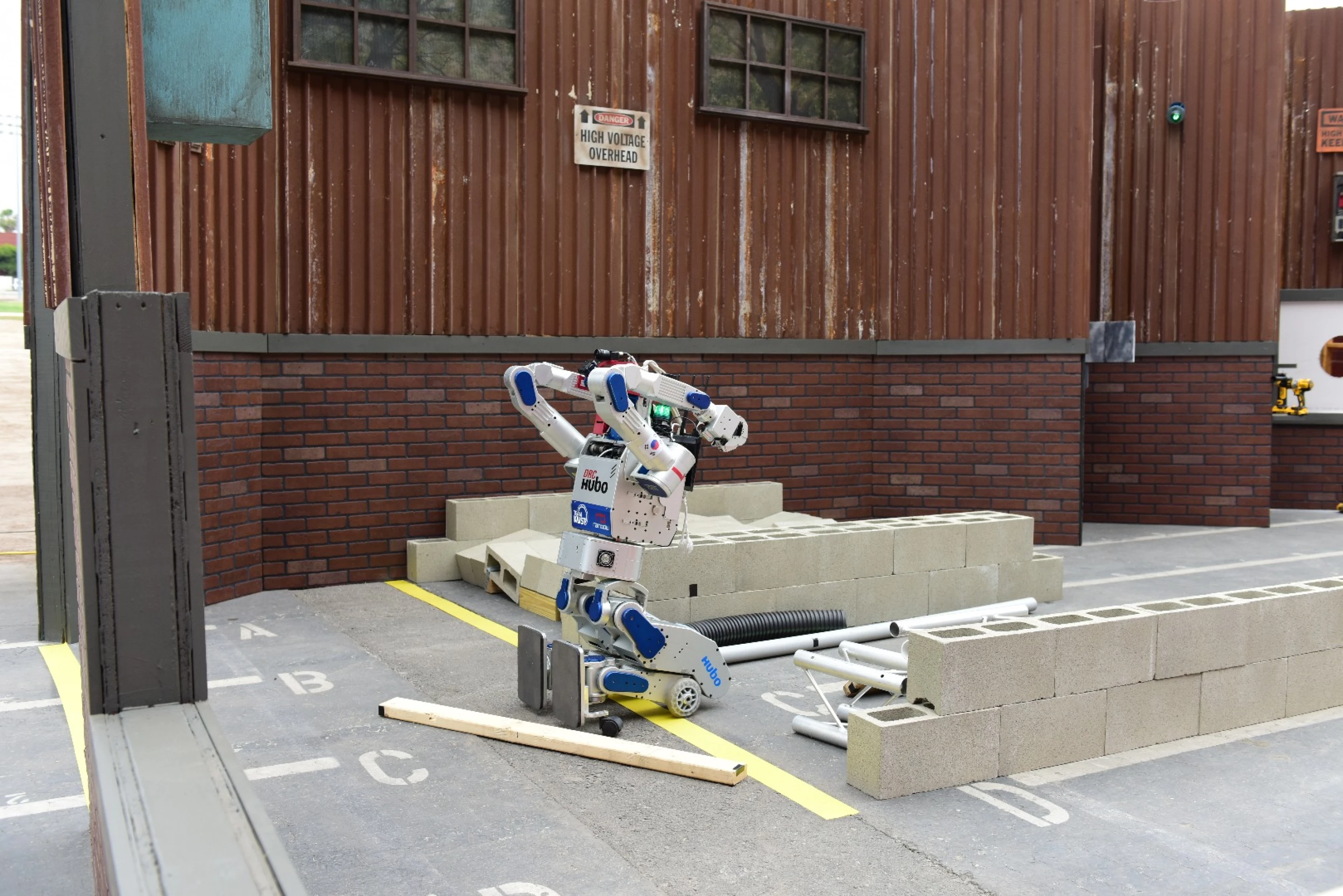 South Korea's Team KAIST wins 2015 DARPA Robotics Challenge