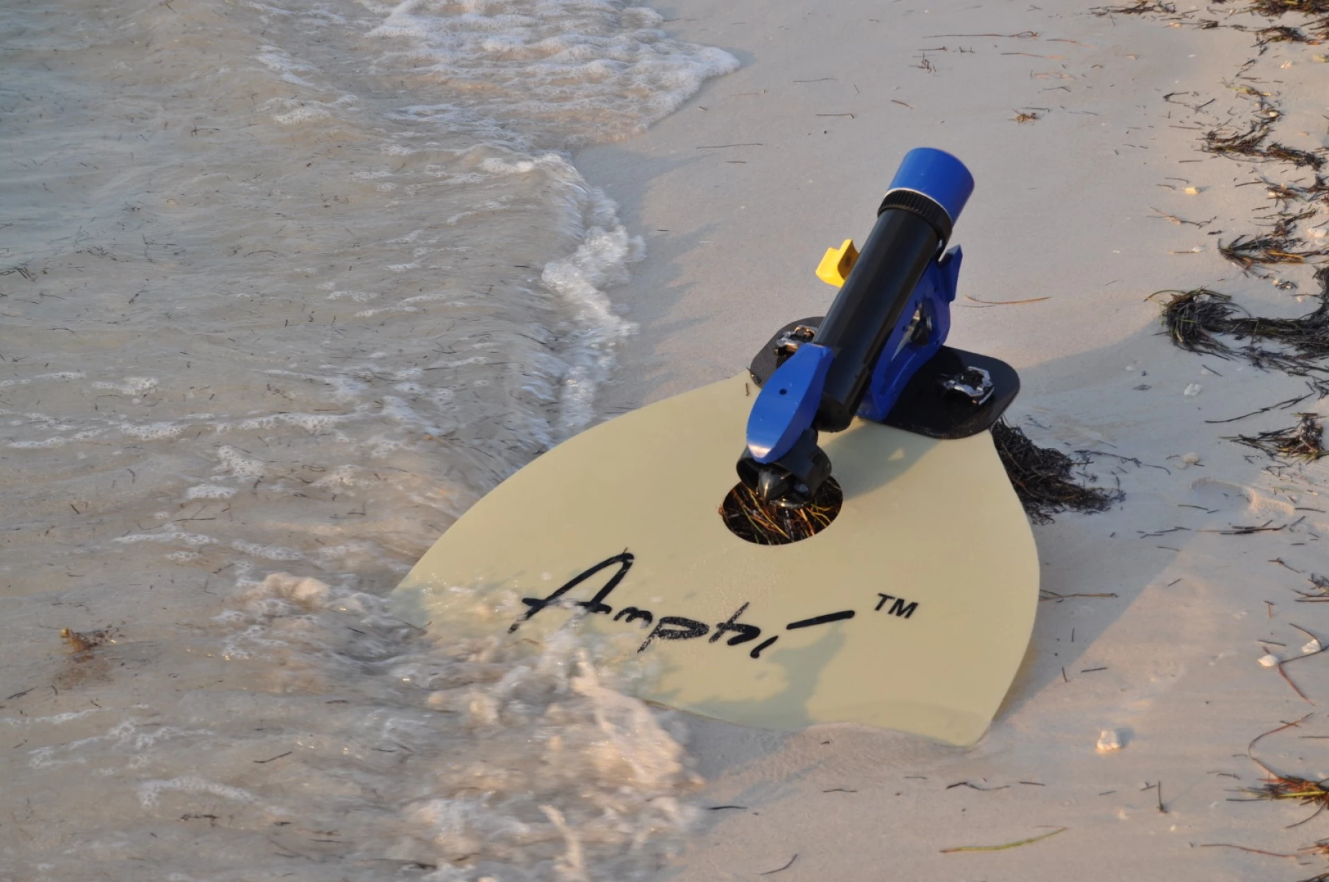 Amphi aims to turn swimmers into bionic mermaids