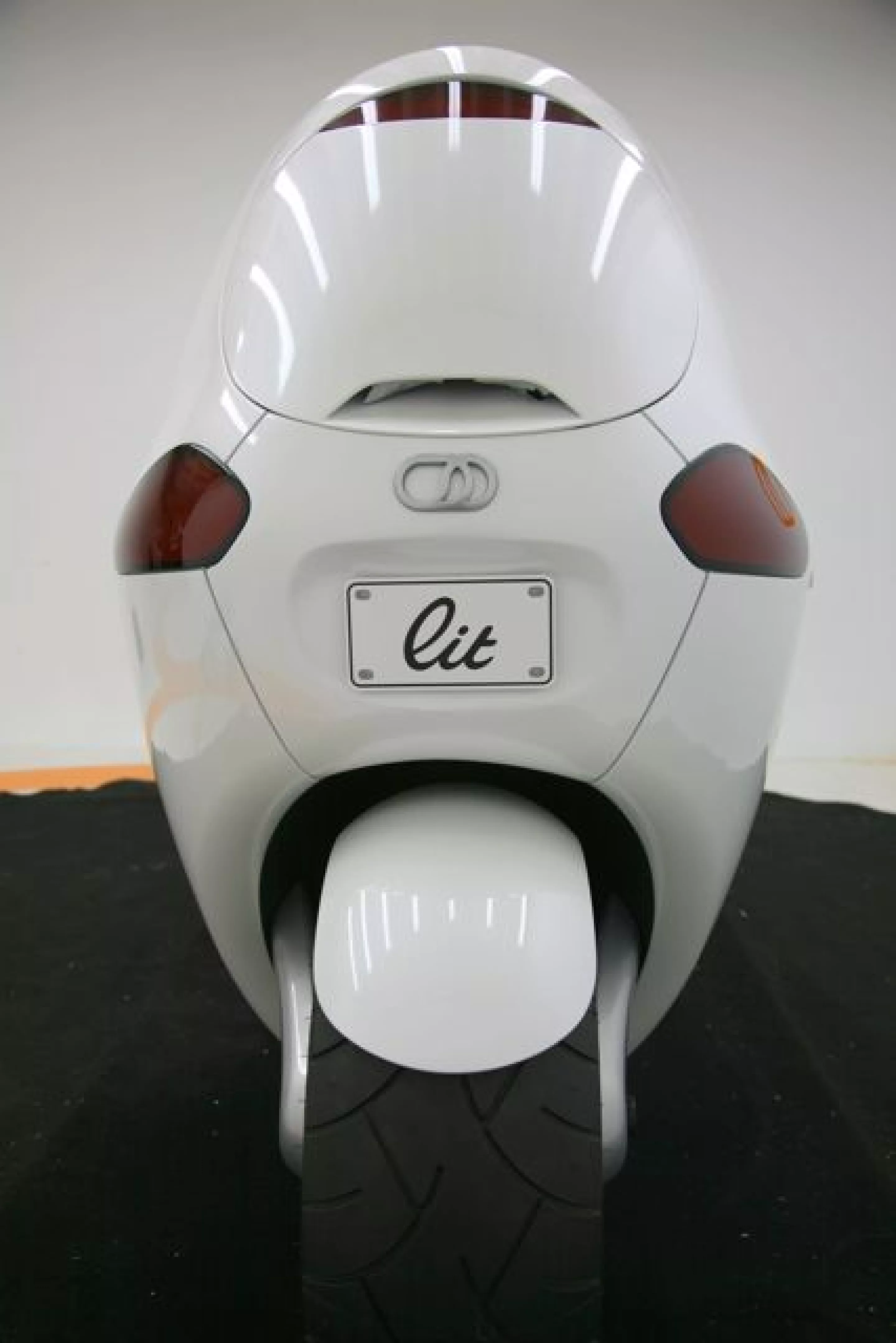 Lit Motors C-1 self balancing electric motorcycle production plan announced
