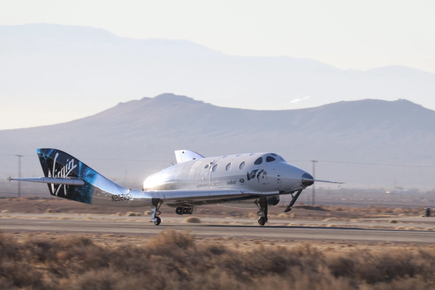 Virgin Galactic succeeds in touching space