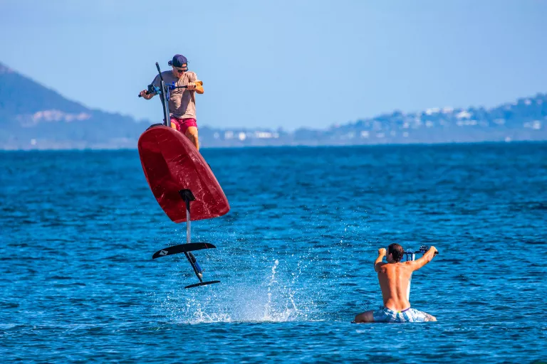 Powerful, easy-to-learn eFoil: Hydroflyer leads electric hydrofoiling
