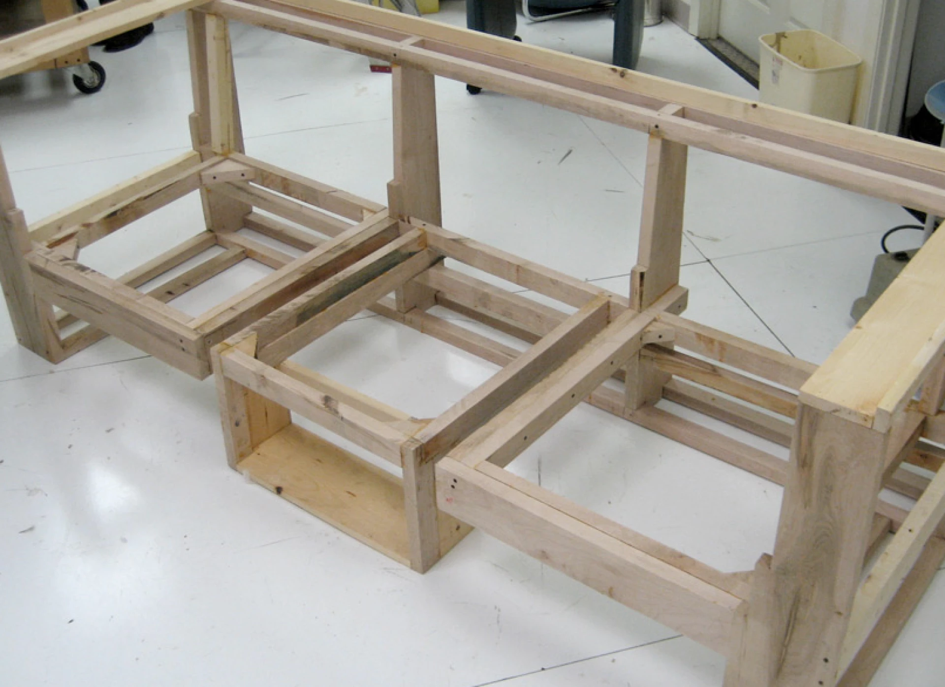 Slot Sofa makes a lot from a little space