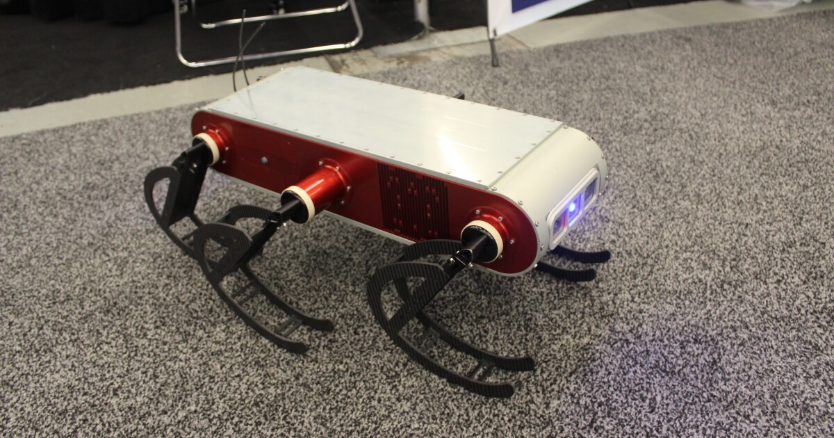 Flipper-legged robot runs, swims, and is ready to hit the bigtime