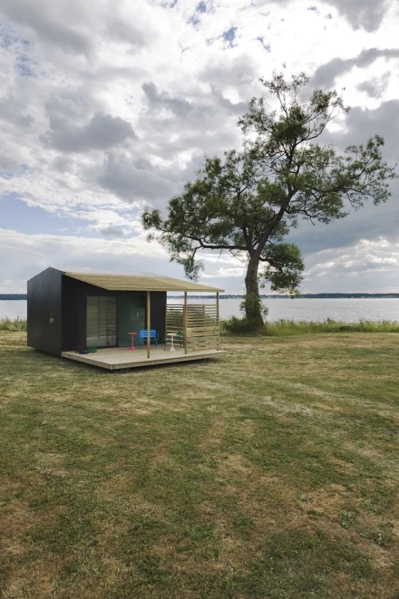 Flat-packed Mini House 2.0 has electricity and a fitted kitchen