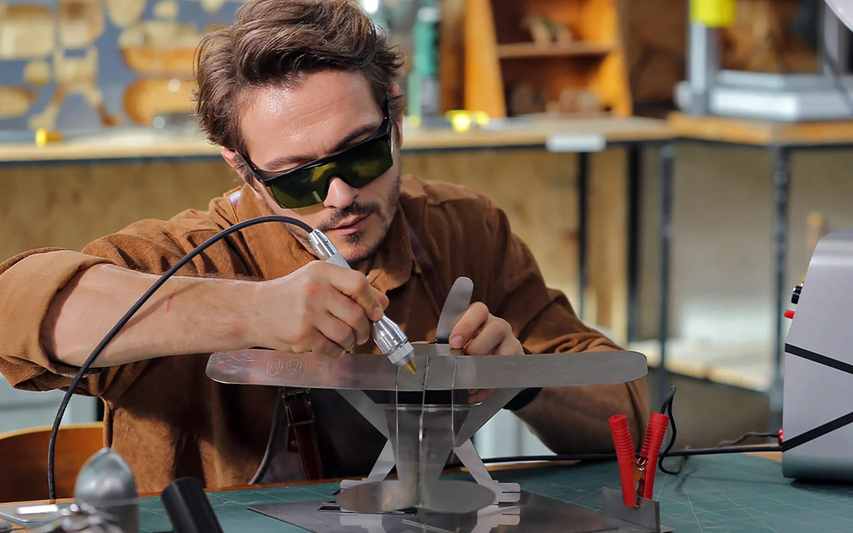 X1 Pro laser welder as easy to use as a hot glue gun