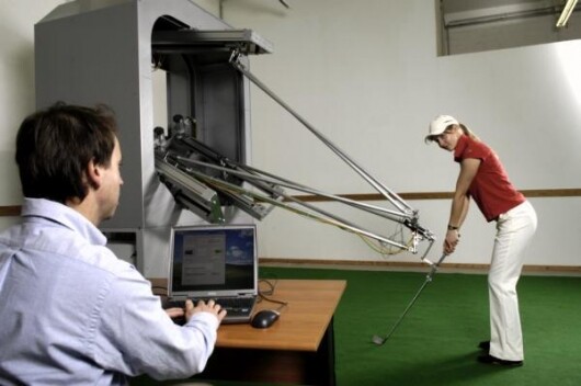 Golf robot designed to give everyone the perfect swing