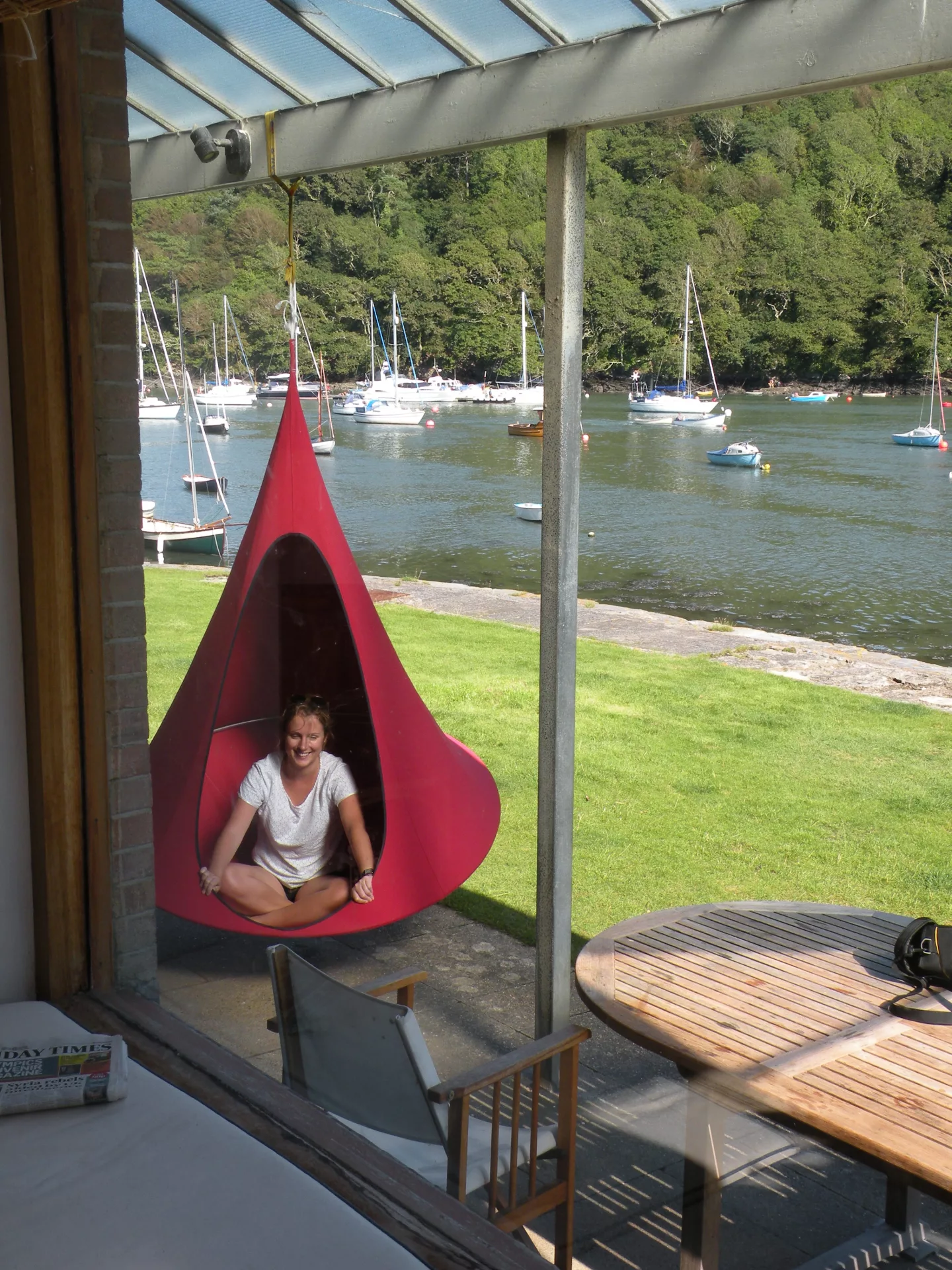 Cacoon hanging treehouse for all ages