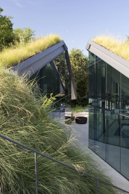 Edgeland Residence: a modern take on the Native American Pit House