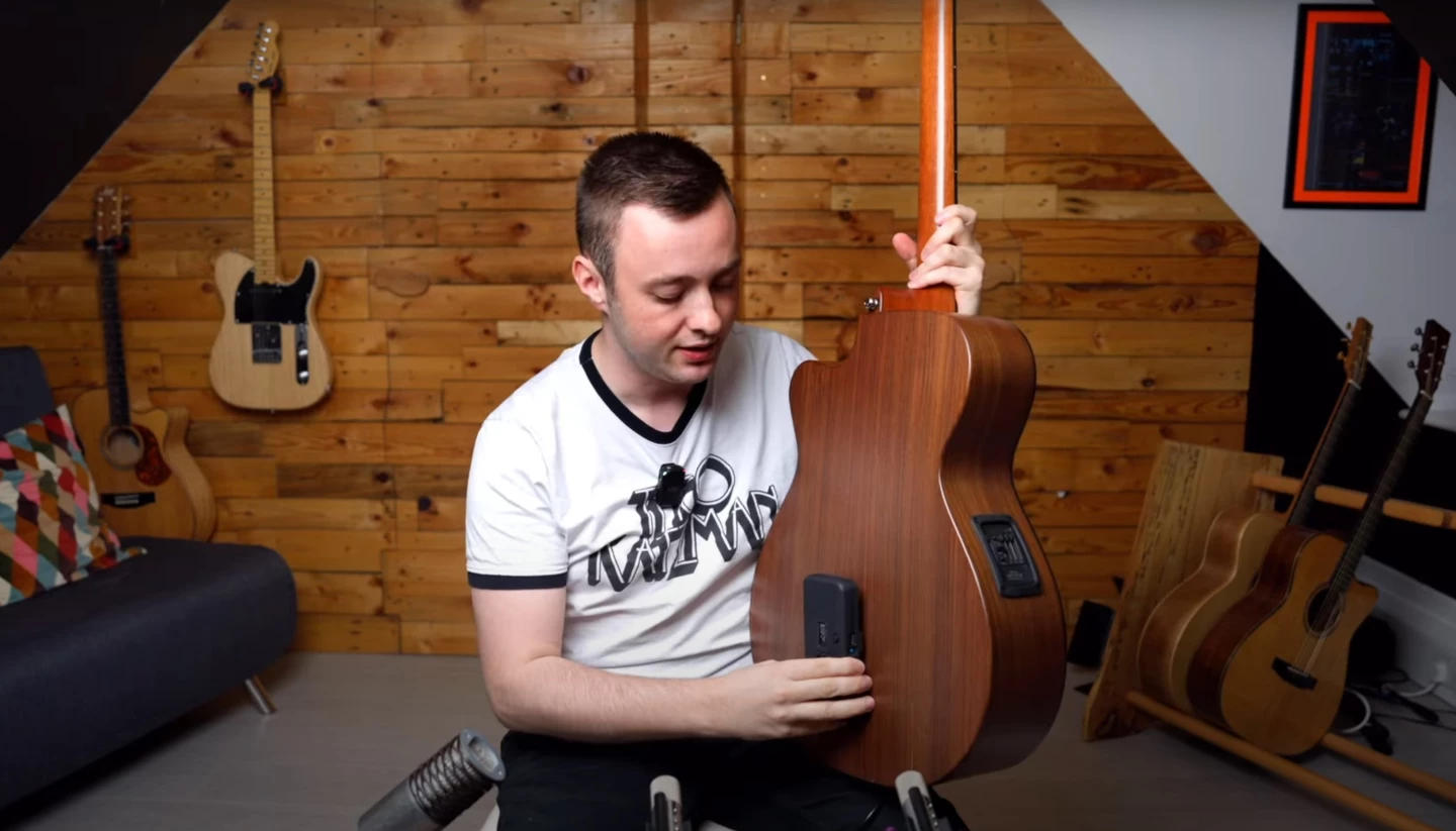 Acoustic guitar amp pushes multi-effects through the sound hole