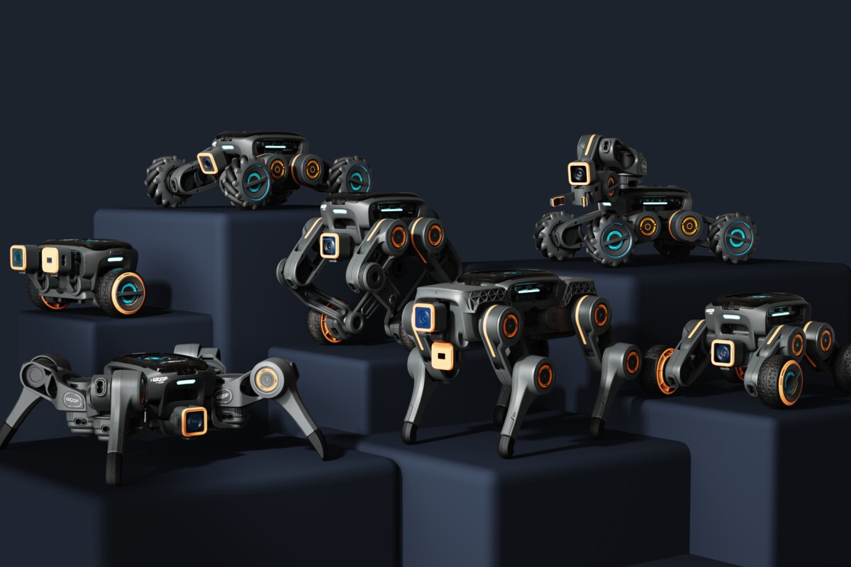 UGOT kit turns you into the maker of seven robots