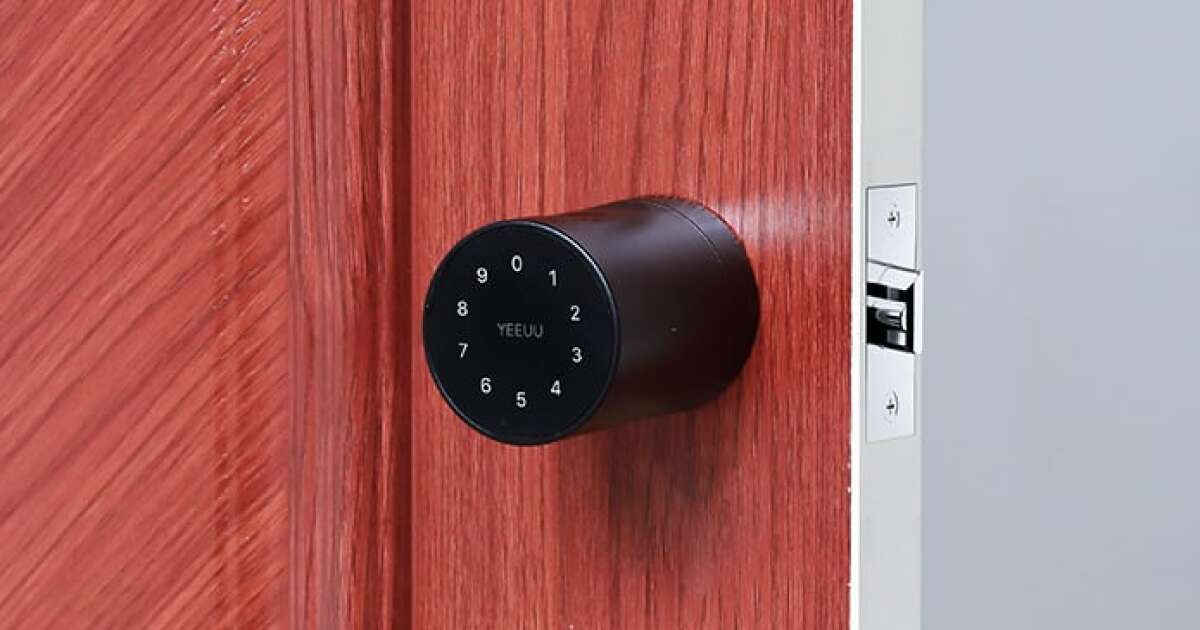 S1 Smart Lock unlocks through fingerprints, NFC, passcodes or app
