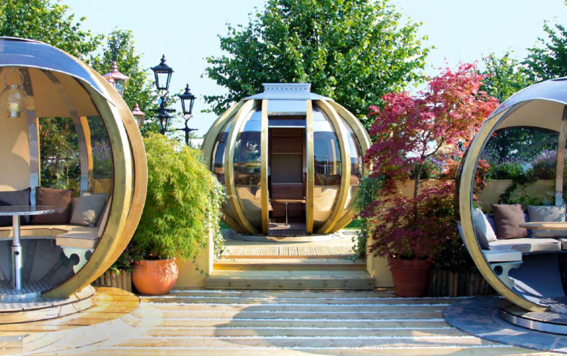 G-POD: Your futuristic garden lounge or portable office has landed