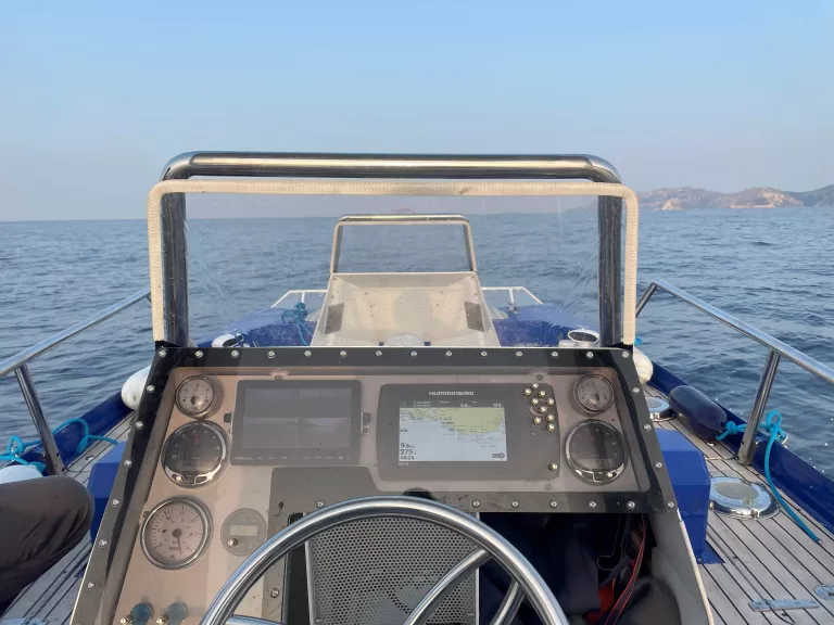 Remarkable semi-submersible e-boat takes you over and under the waves
