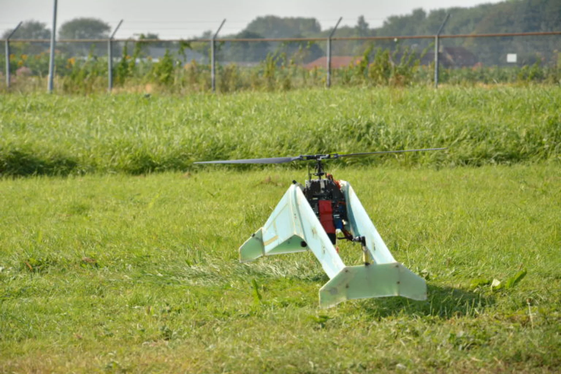 Fixed-wing drone rises like a chopper and levels out when it's time to fly