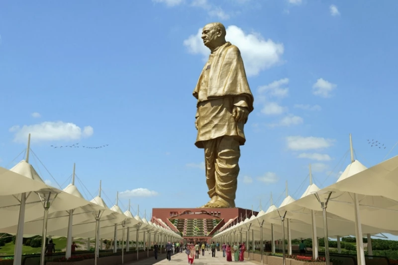 World's largest statue on track for completion later this year