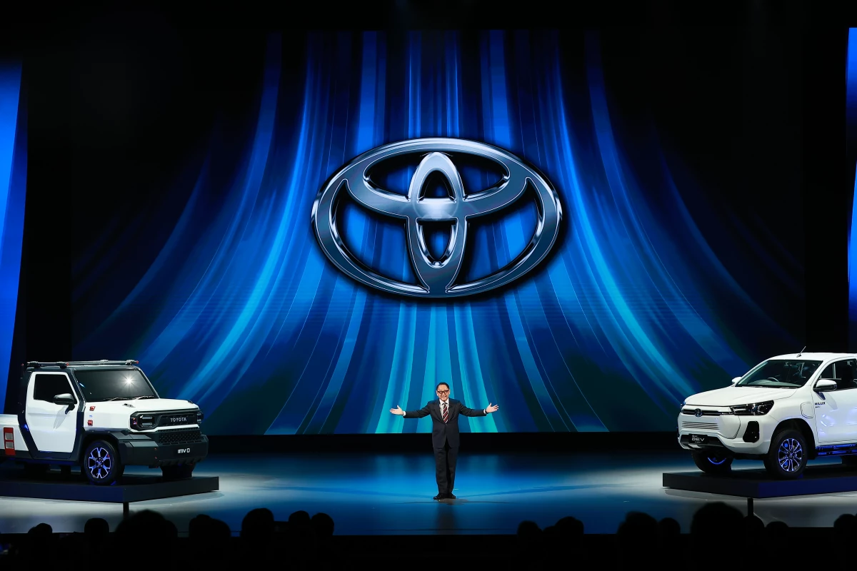 Toyota Hilux BEV concept peeks into iconic pickup's split-green future