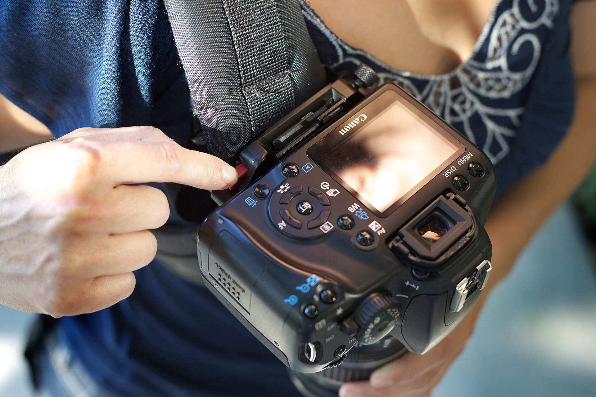 Capture Camera Clip for DSLR sharp shooters