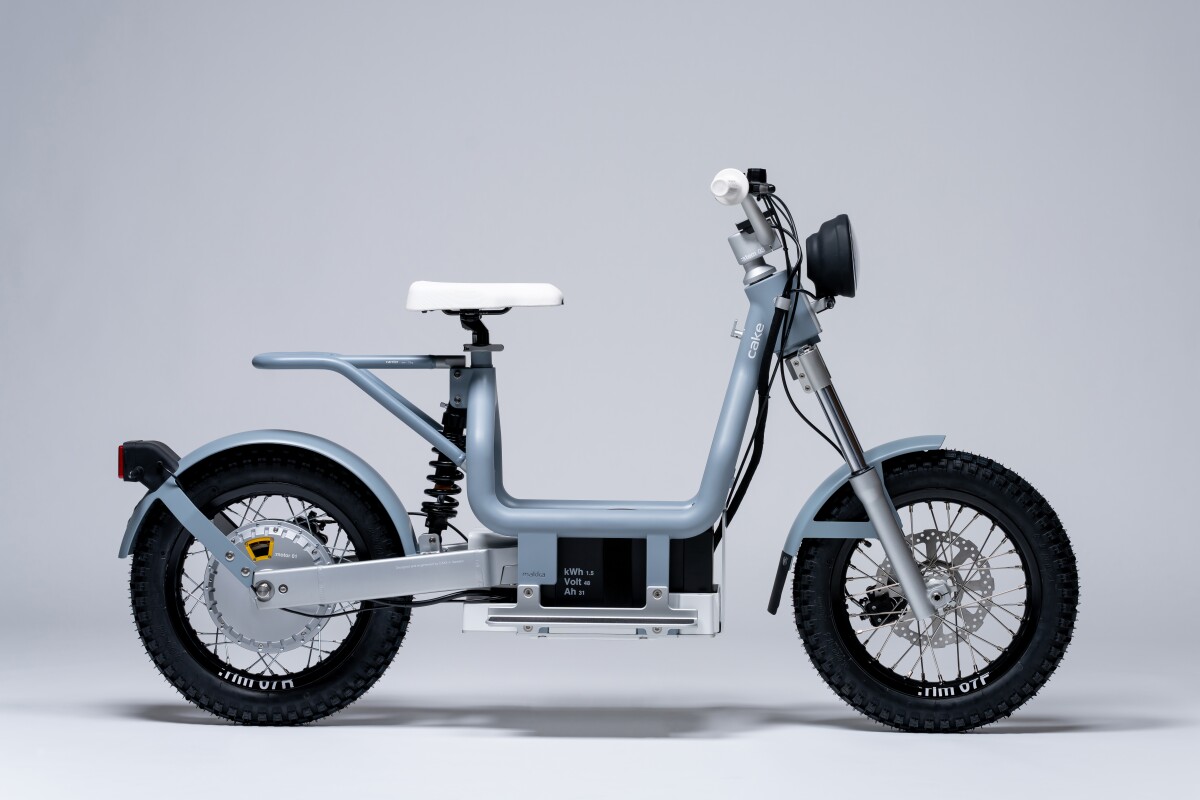 Cake's Makka electric moped is fit for city commutes or all-out adventure