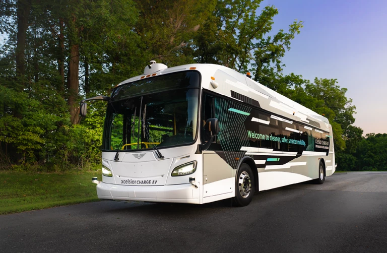 New Flyer launches North America's first Level 4 autonomous transit bus