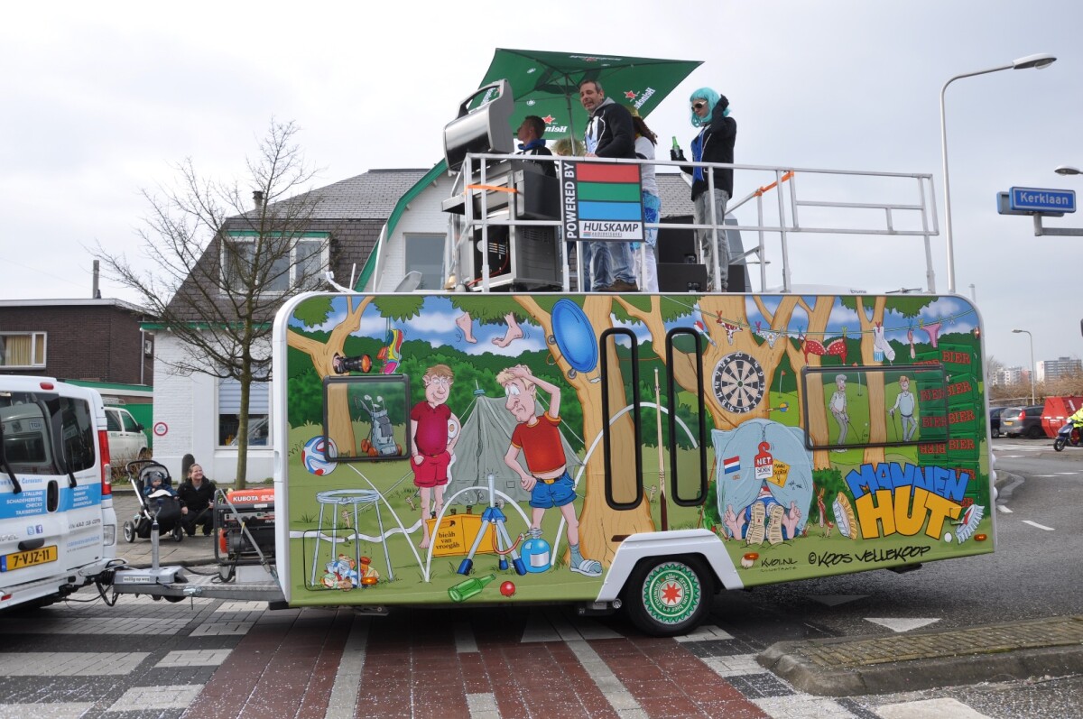 Mannen Caravan project puts a man cave on wheels