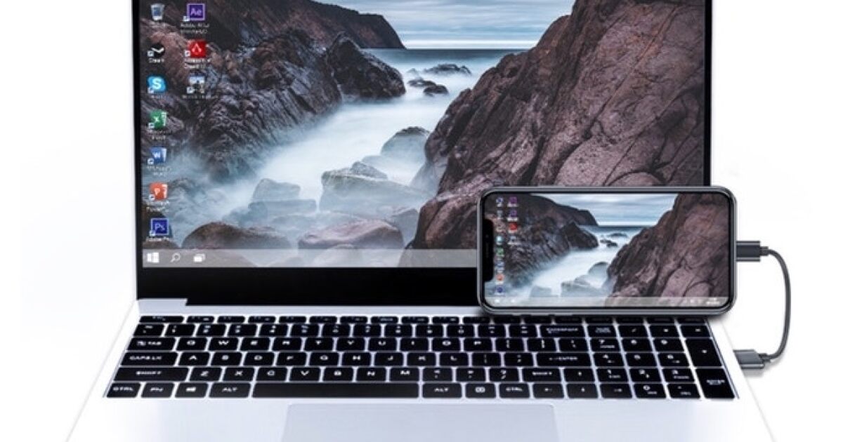 Plug-and-play PhoneBook turns any smartphone into a laptop