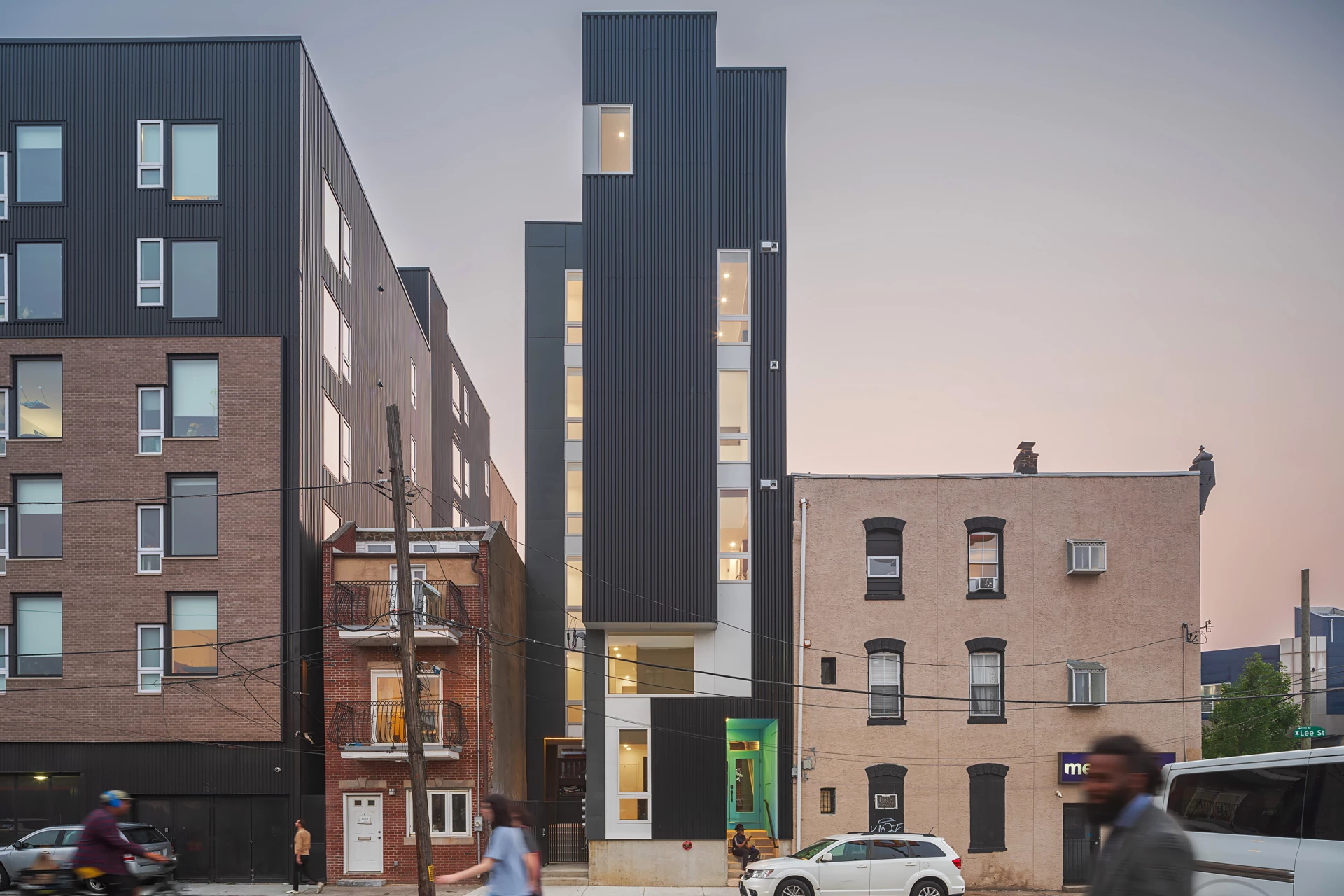 Skinny apartment building slots perfectly into super-slim inner-city plot