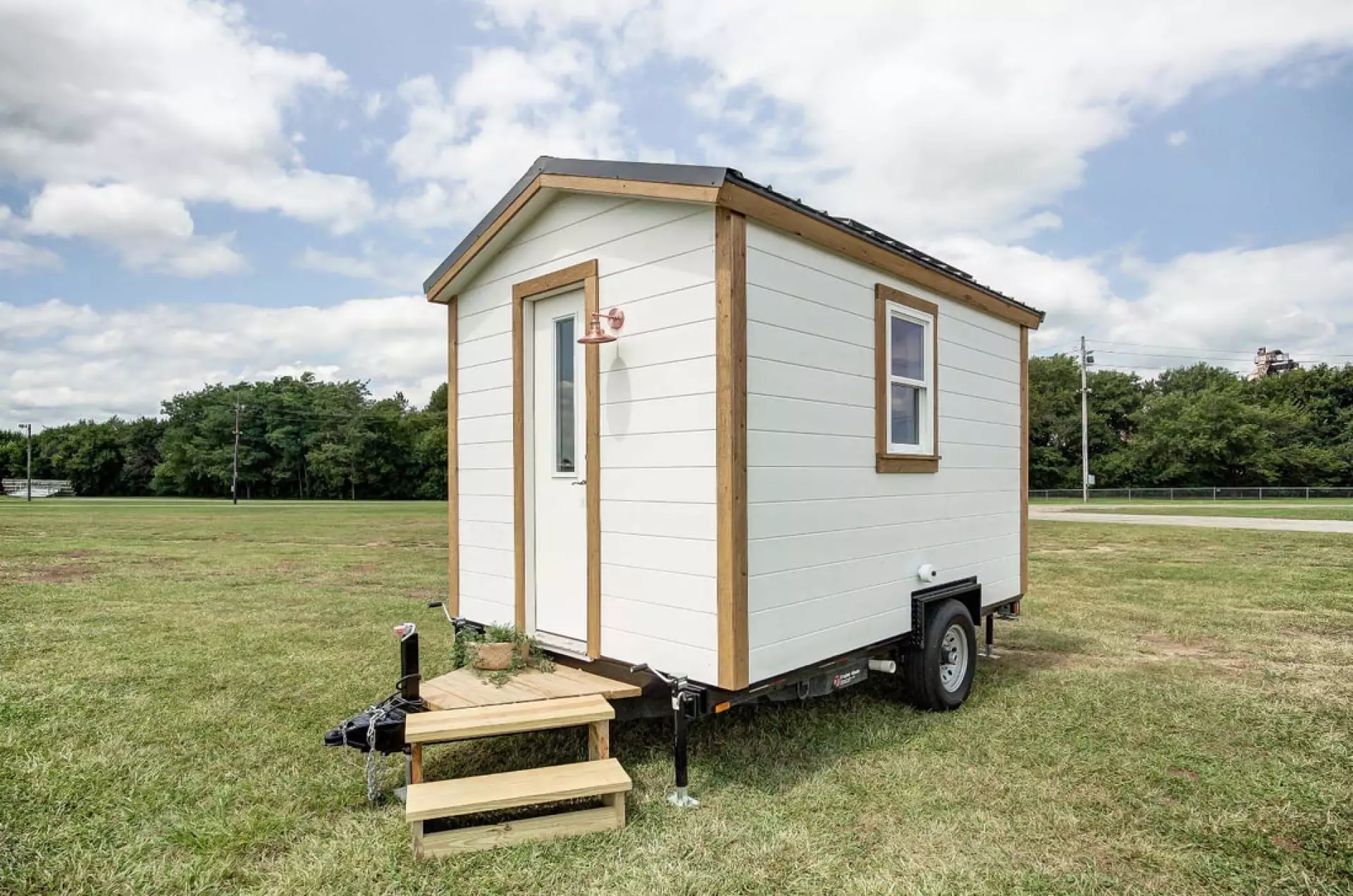 Bite-sized Nugget tiny house is a weekend getaway on wheels