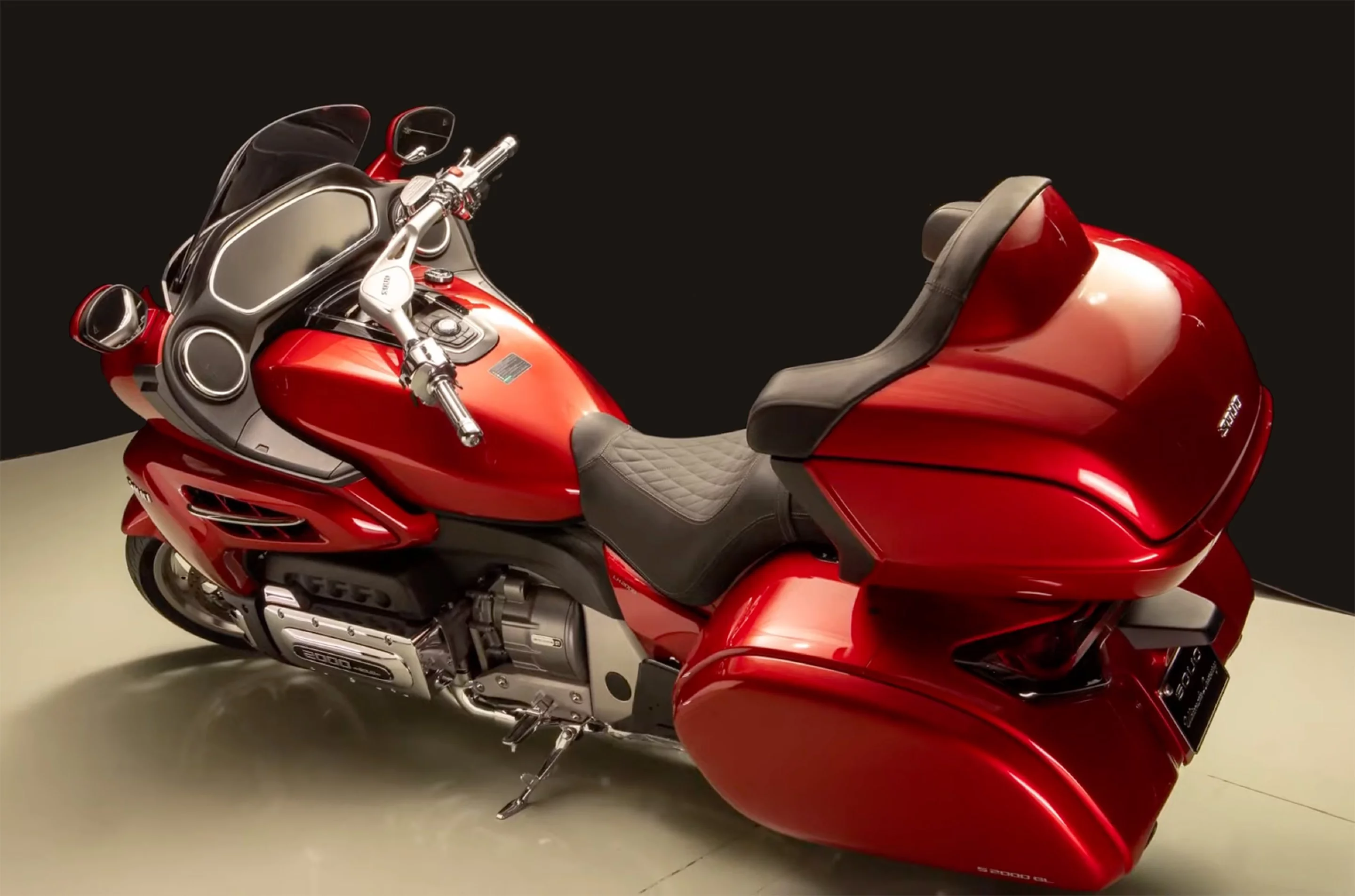 China's 8-cylinder, 2-liter megatourer heralds a global motorcycle conquest