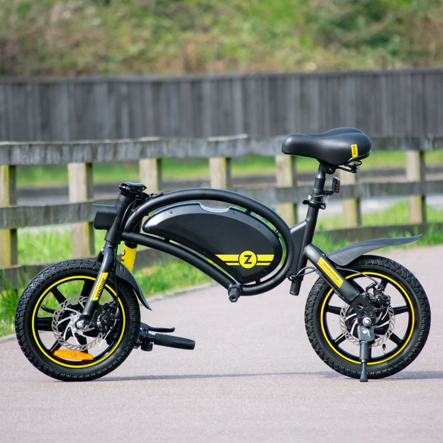 Venture folding seated e-scoot rolls with ebike looks