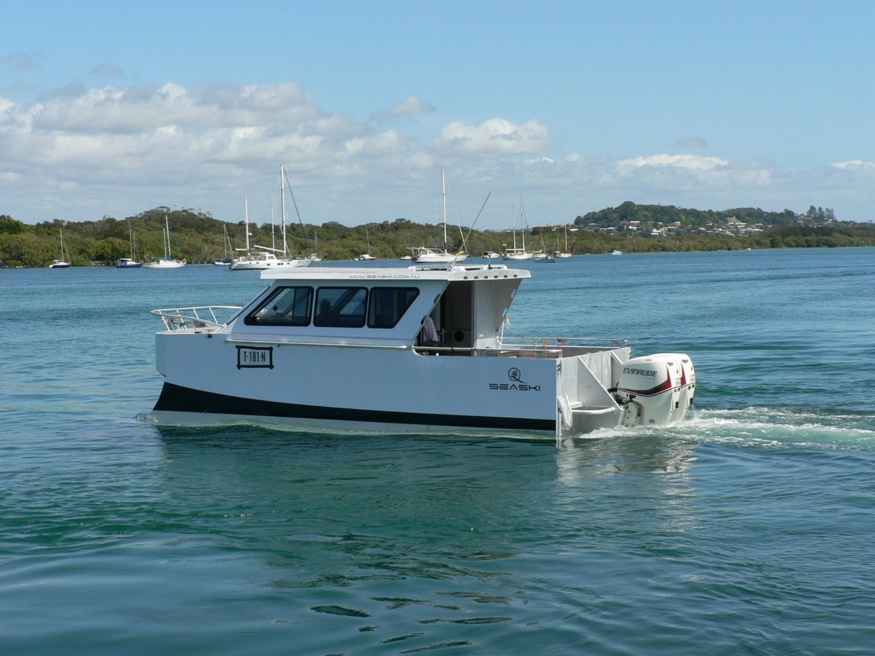 SeaSki high-speed boat design leaves little in its wake