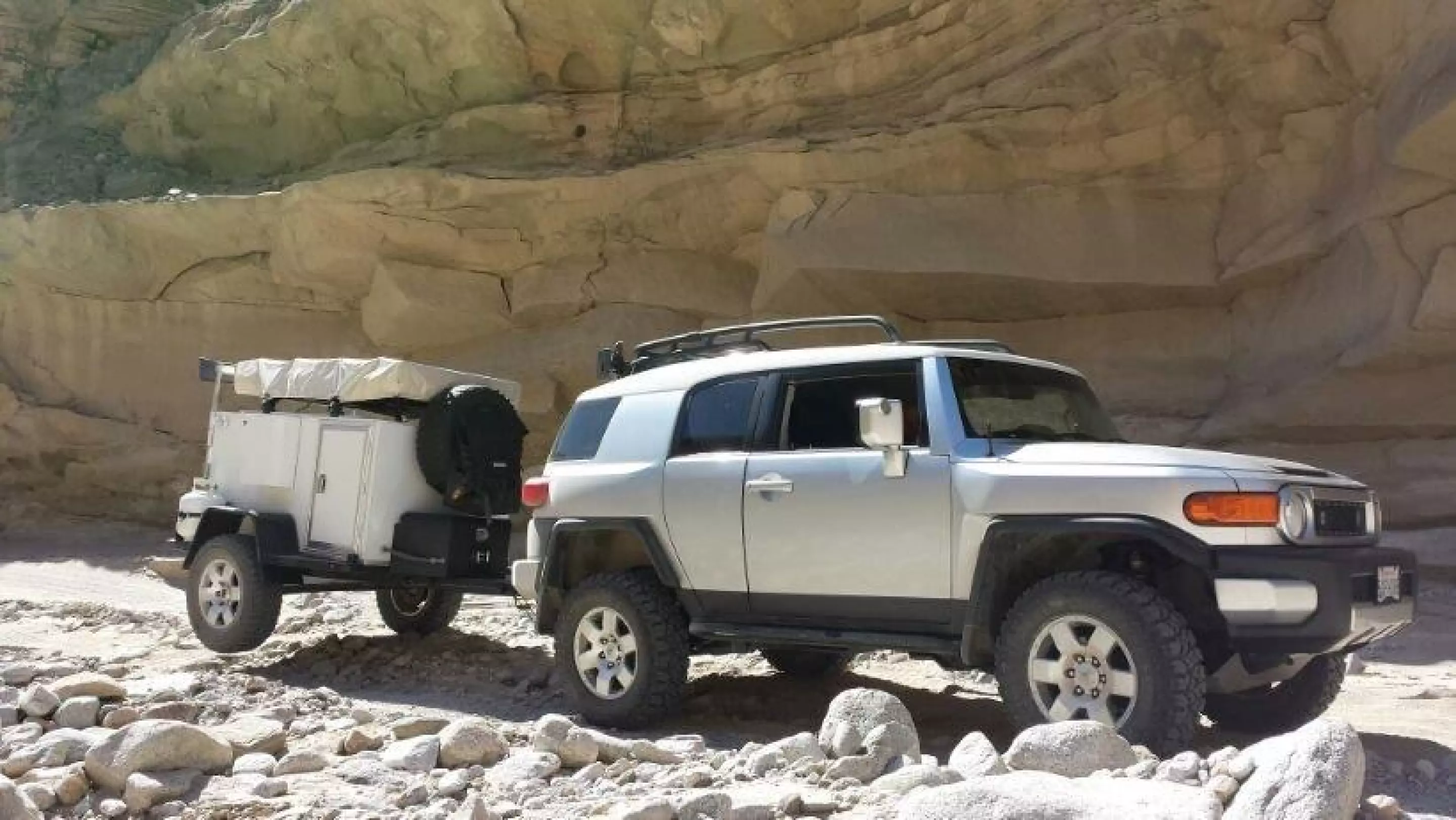 Turtleback Trailer feeds, cleans and shelters you off grid