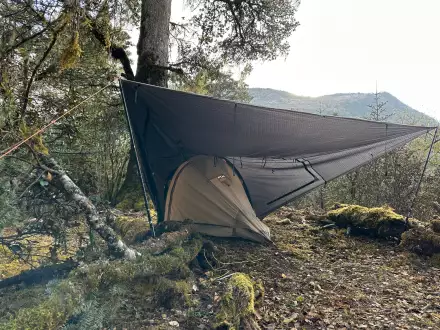 1.7-lb hammock tent pitches in seconds, stands up to hurricane winds
