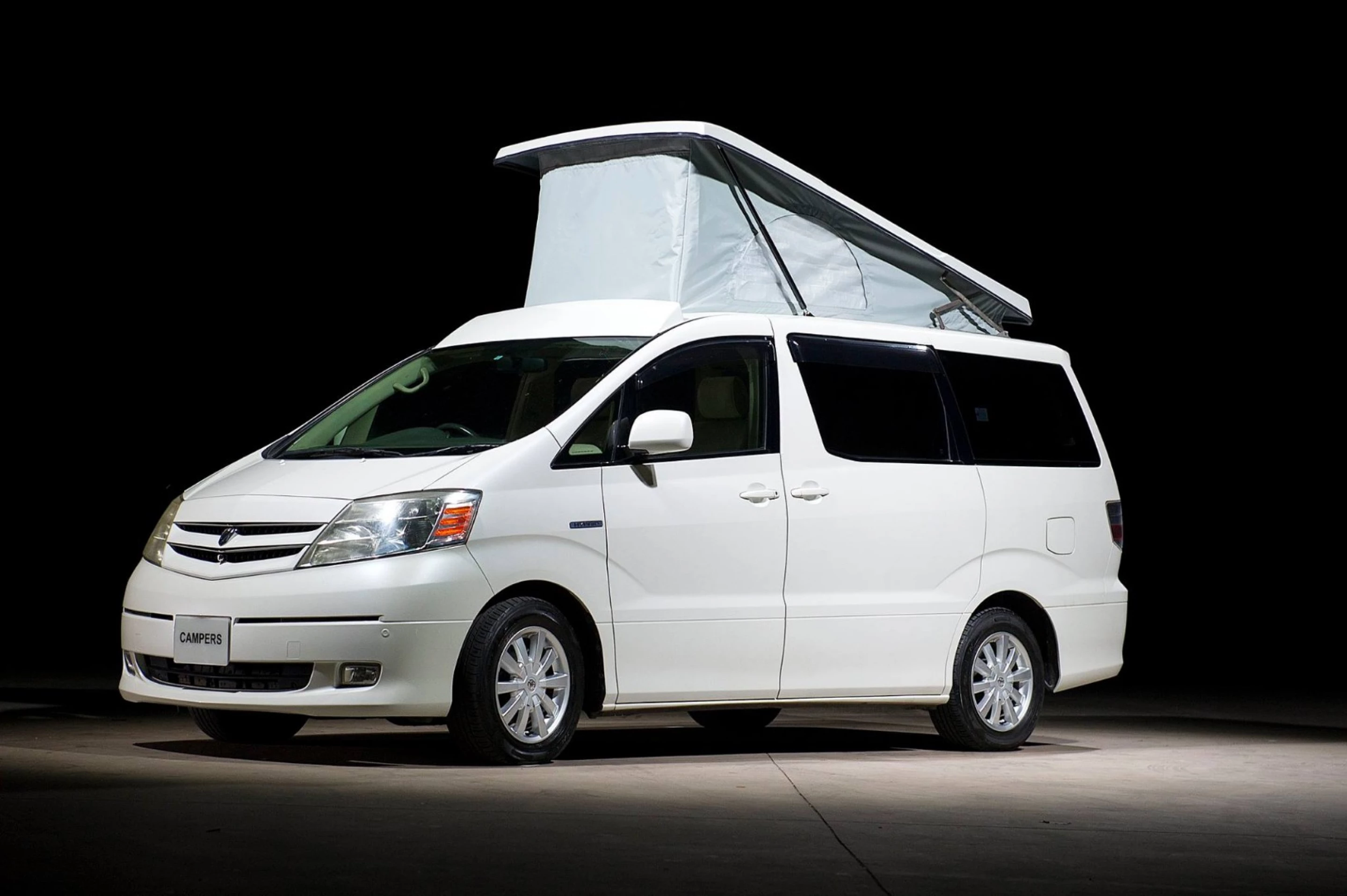 Bi-fuel hybrid camper van drives 1,000 miles and camps on pure battery ...