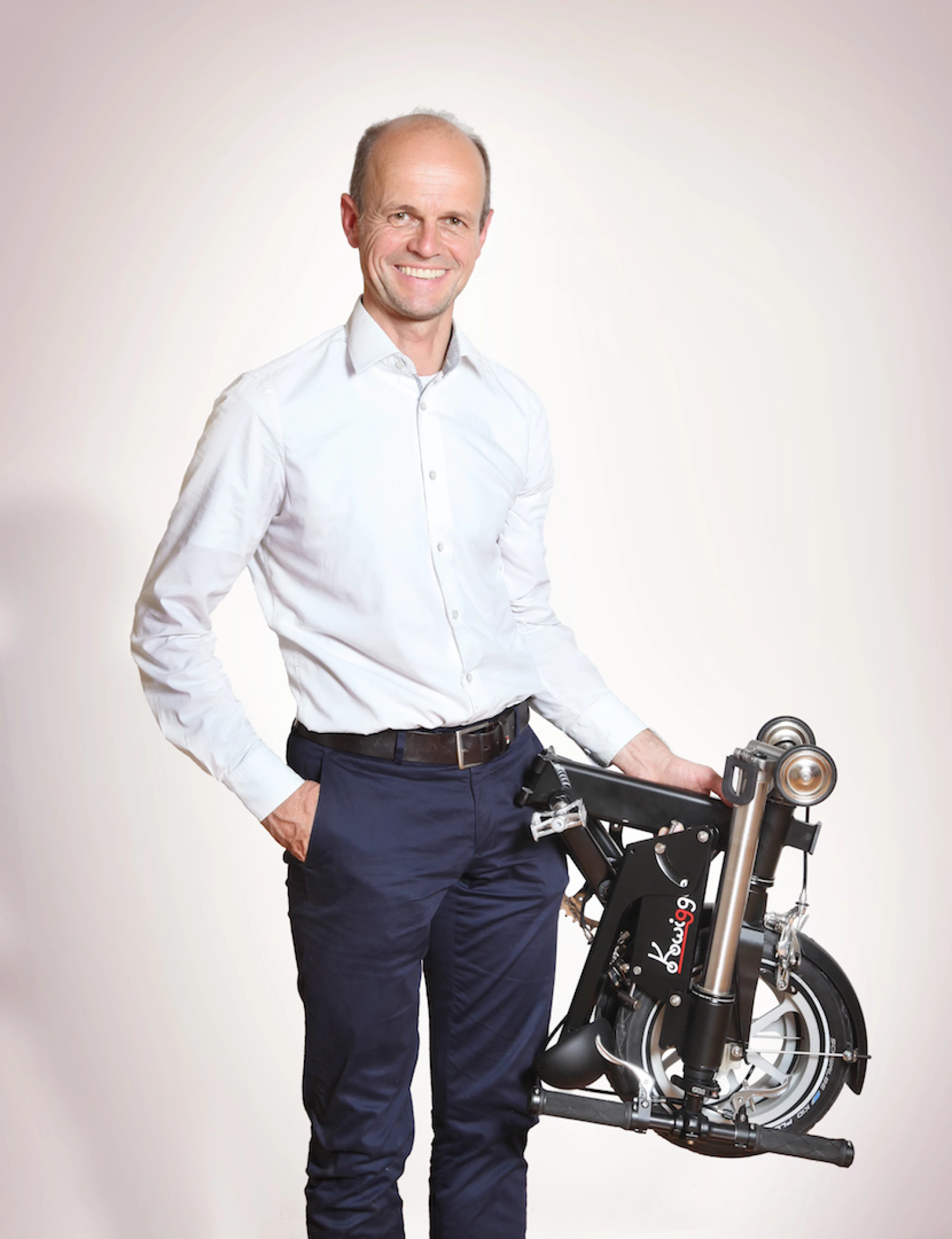 Quirky Kwiggle folding bike reaches the last mile