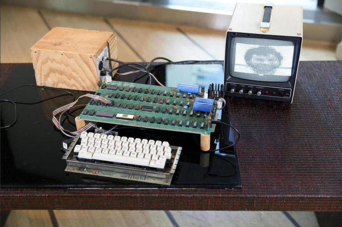 Apple 1 computer among intriguing technological artifacts up for auction