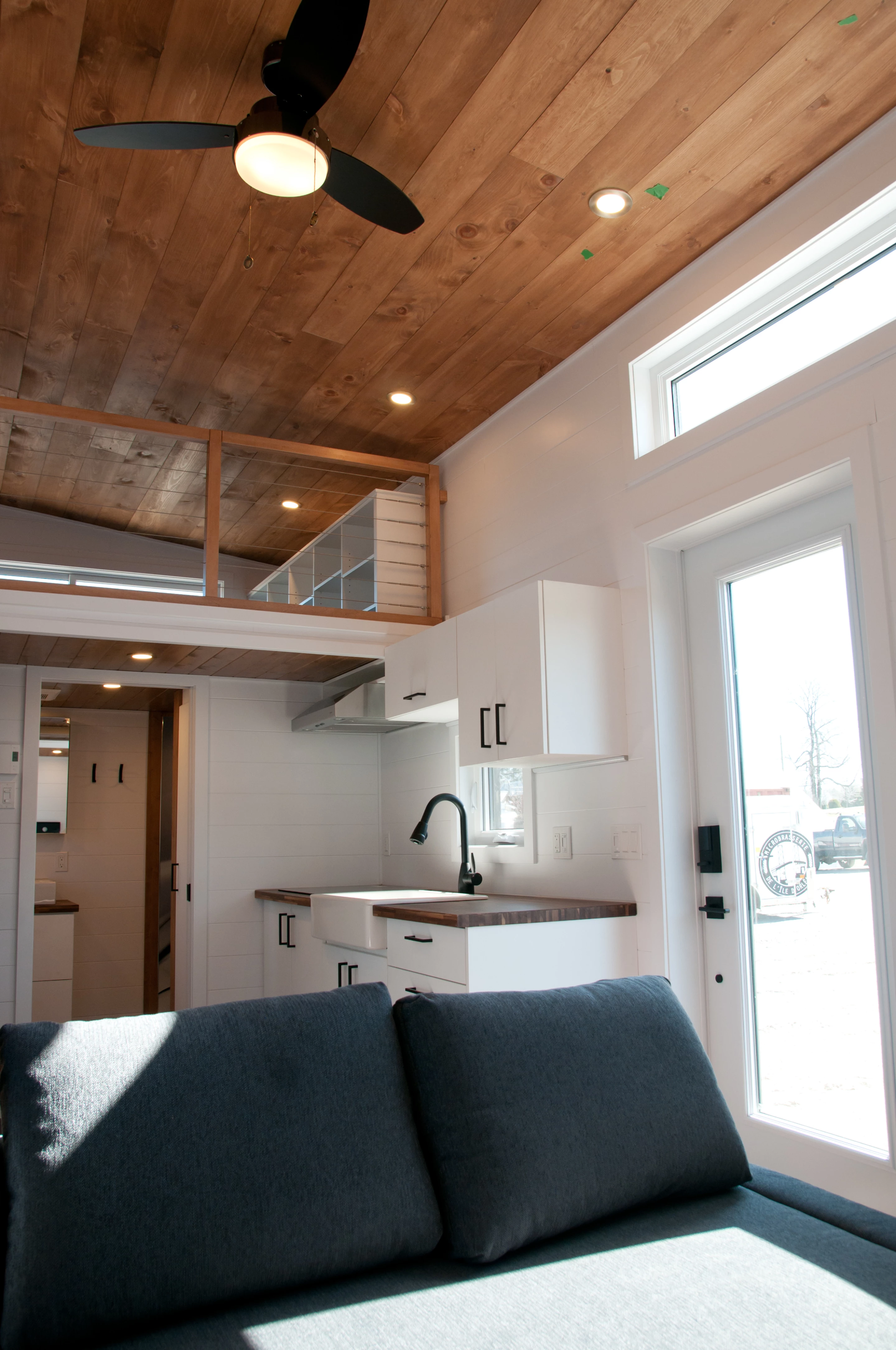 Minimaliste cuts its hardy tiny house down to size