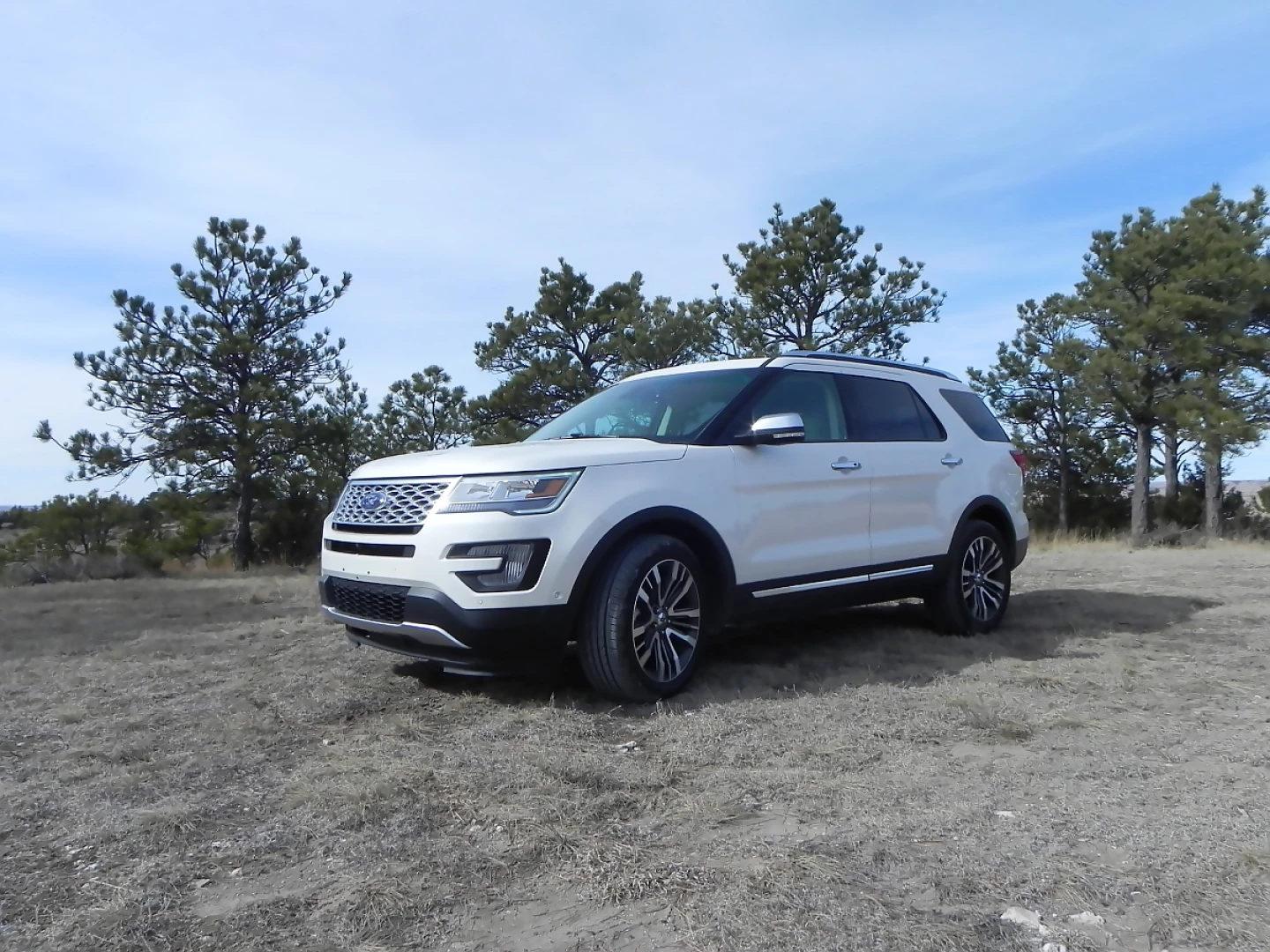 Review: 2016 Ford Explorer Platinum parks itself in the luxury SUV segment