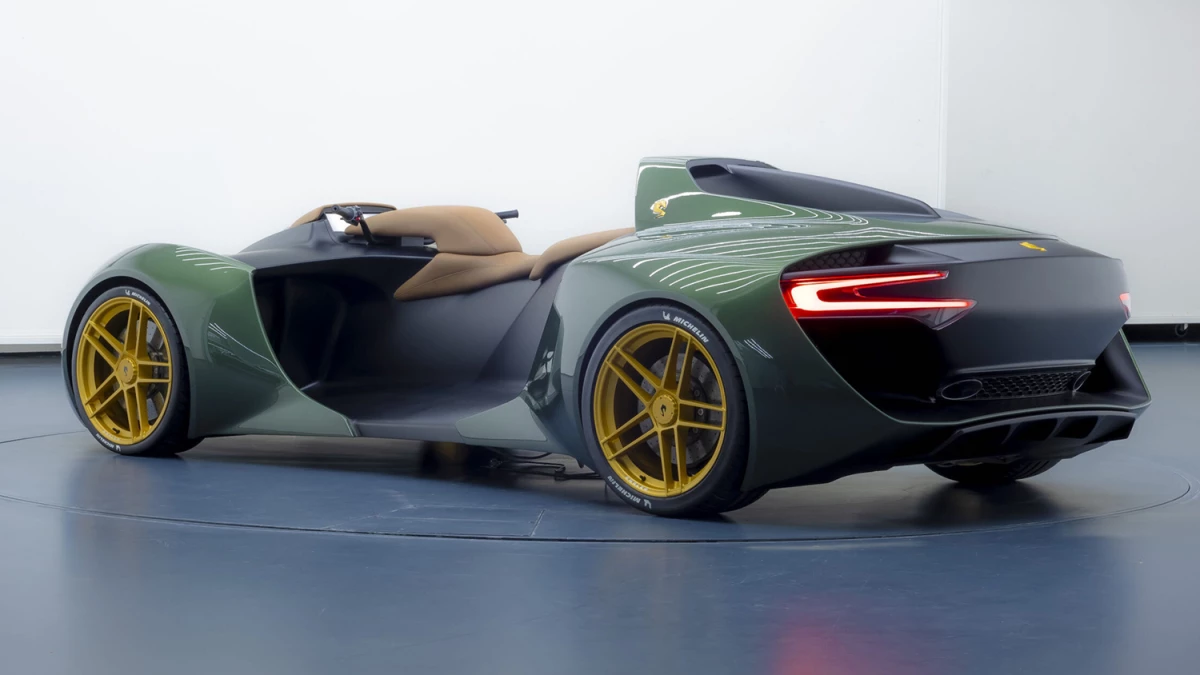 1,200-horsepower, 250-mph, V12 quad bike seeks world's fastest farmer
