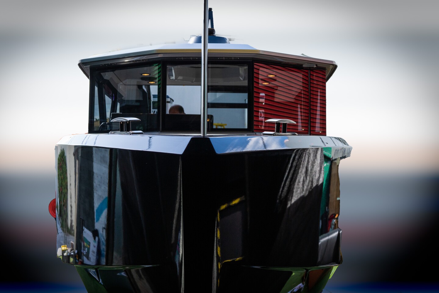 Semi-autonomous long-range electric hydrofoil plots course to the future