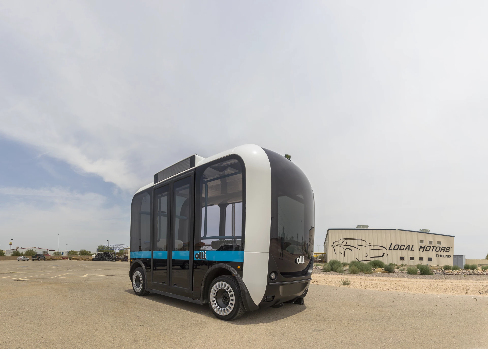 Driverless bus harnesses IBM's Watson to shoot the breeze with passengers
