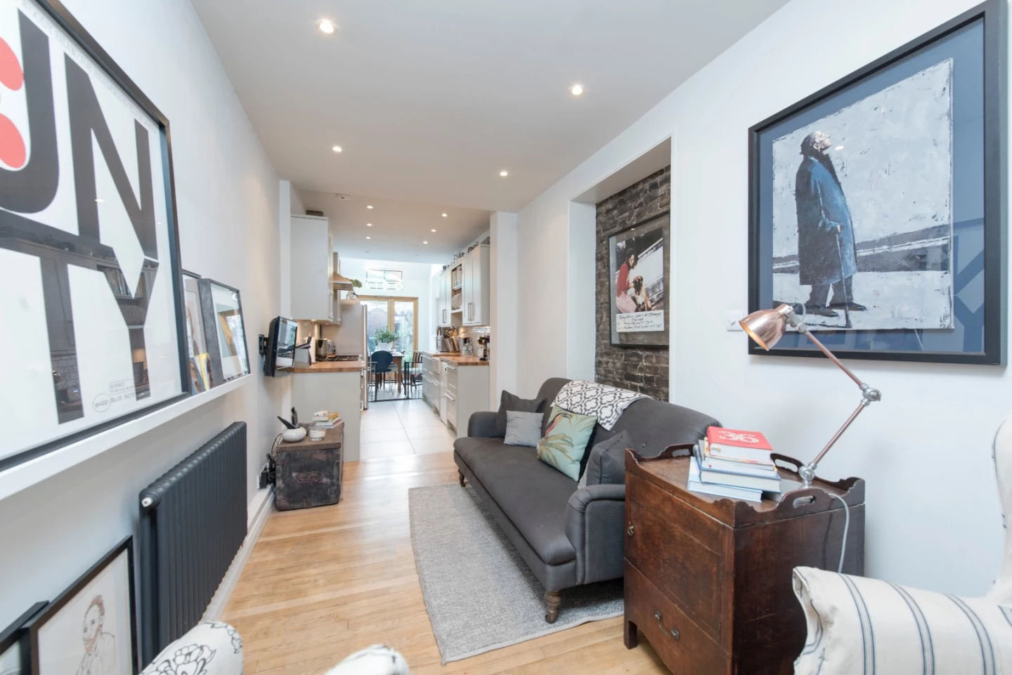 Skinny London house measures just 91 inches wide