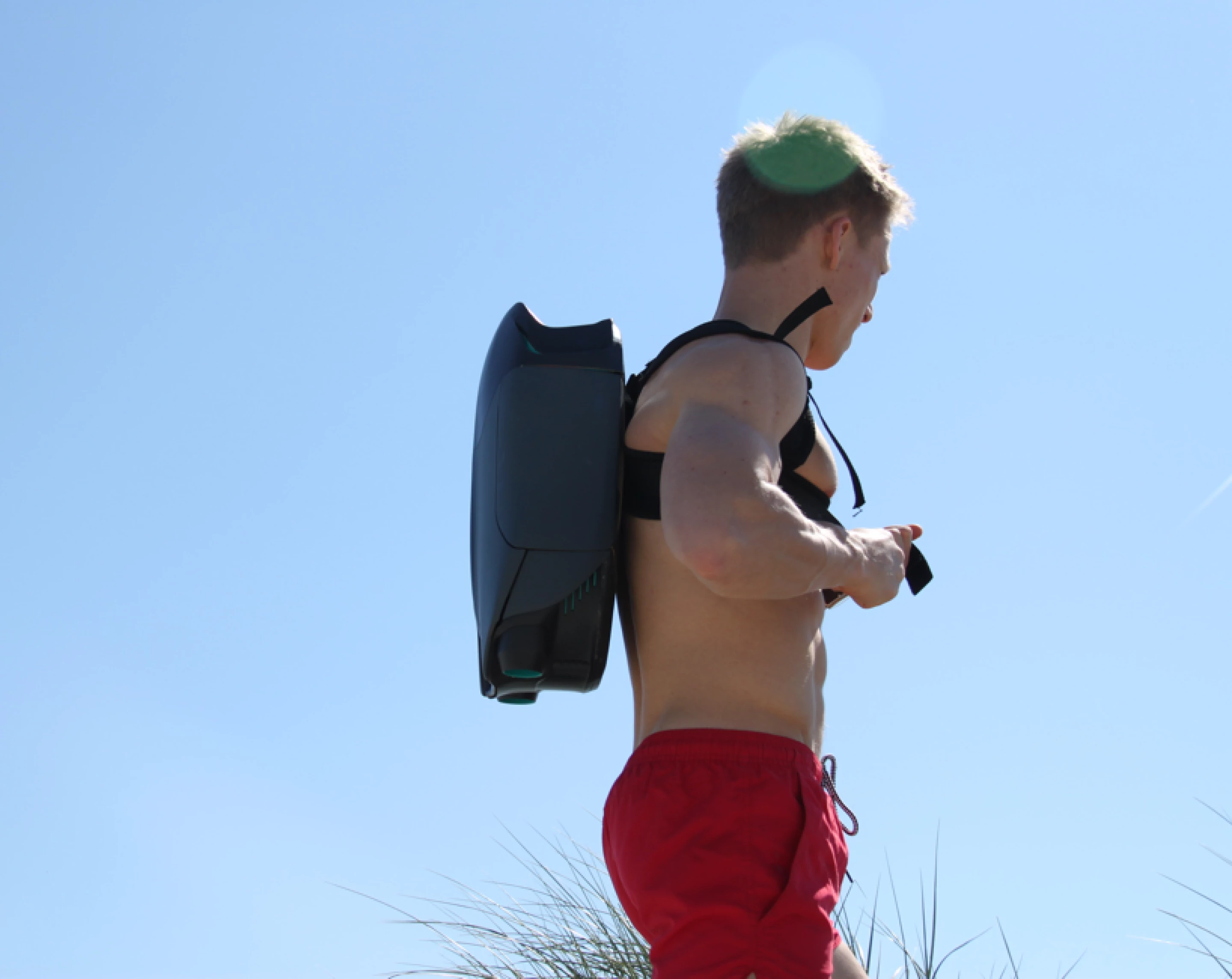 Student designs and builds underwater jetpack, aims to start production ...