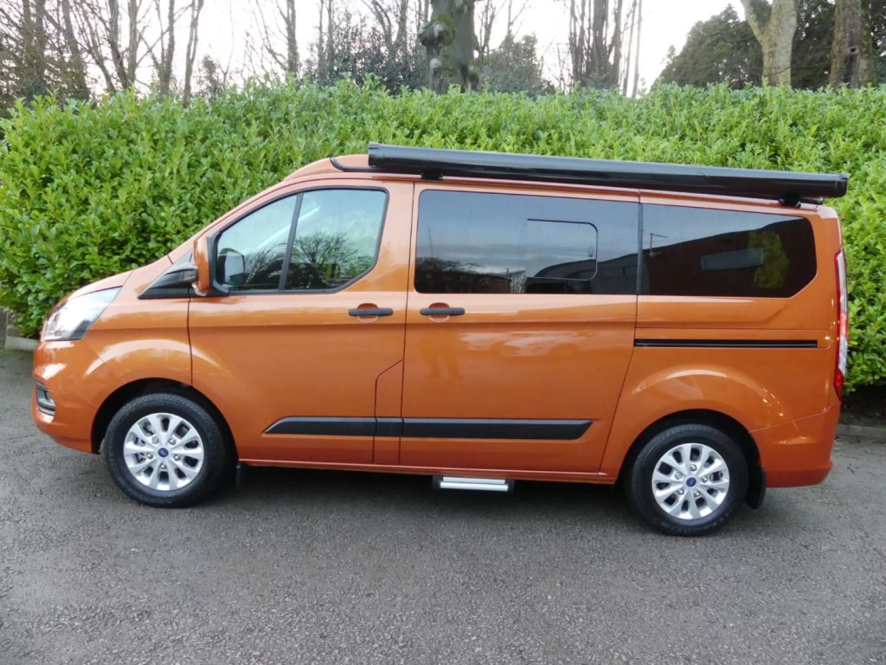 Electrified Wellhouse camper van makes roadways and campsites greener
