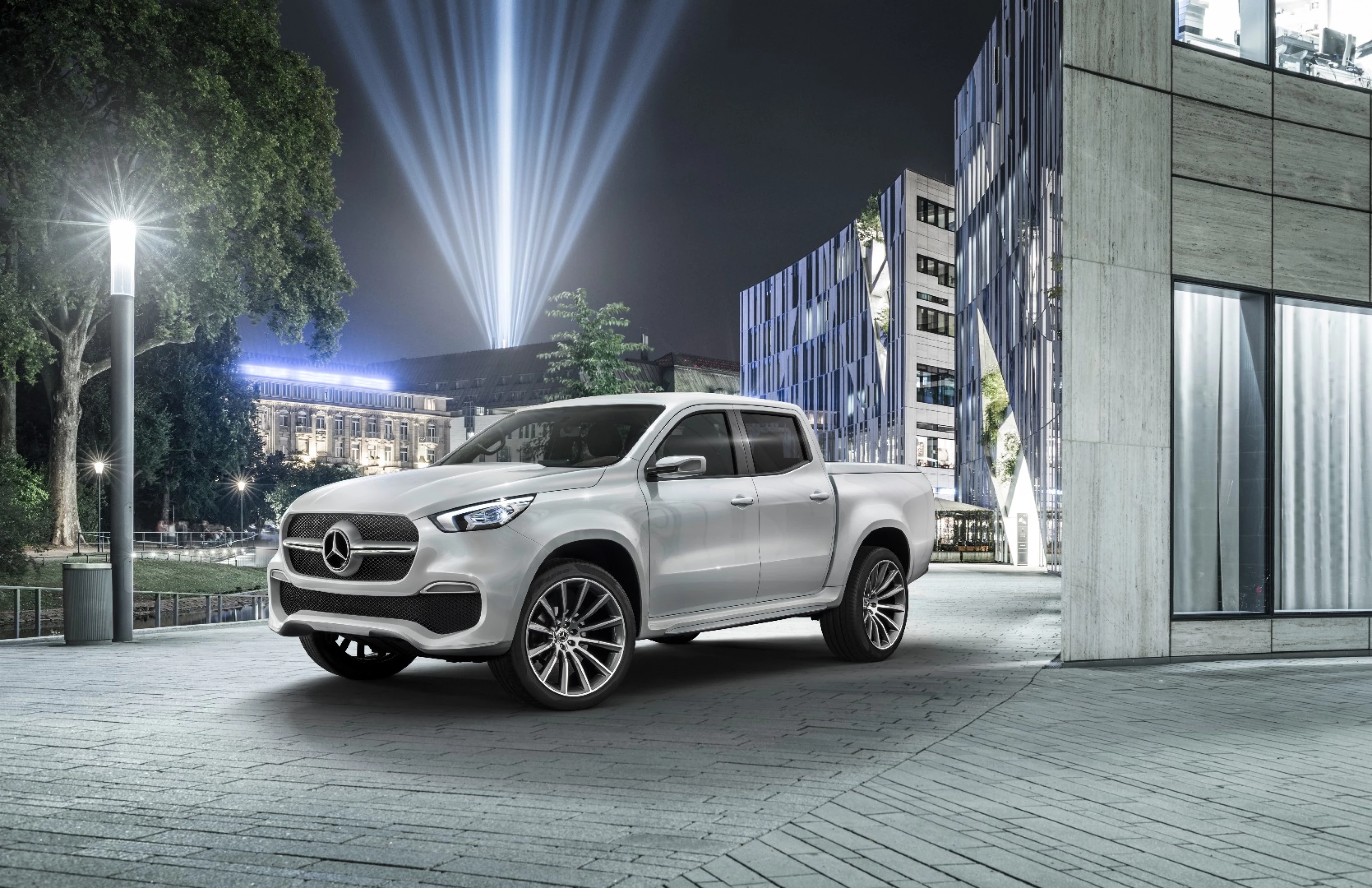 Mercedes trucks into the deep end with X-Class Concept