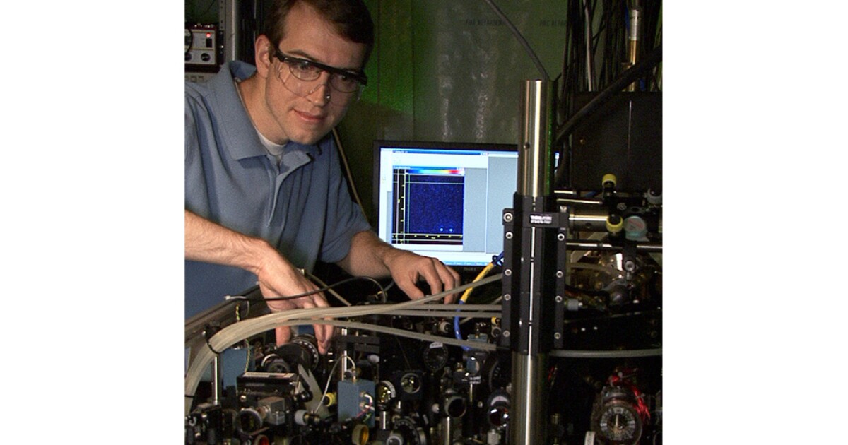NIST develops the world's first two-qubit programmable quantum computer